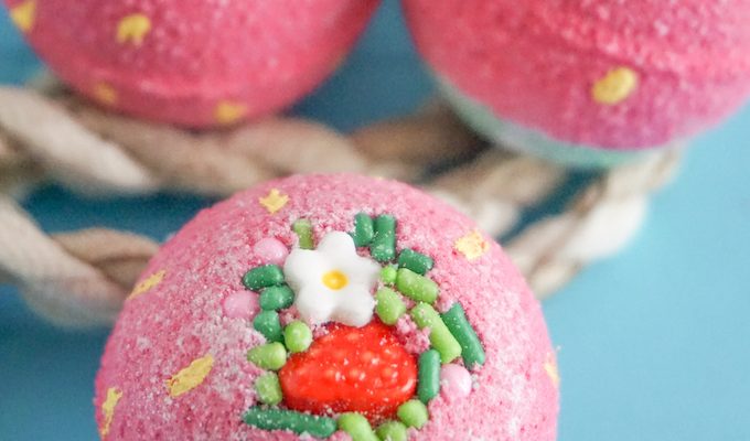 Strawberries and Cream Bath Bombs - twentyfourhourfamily.com