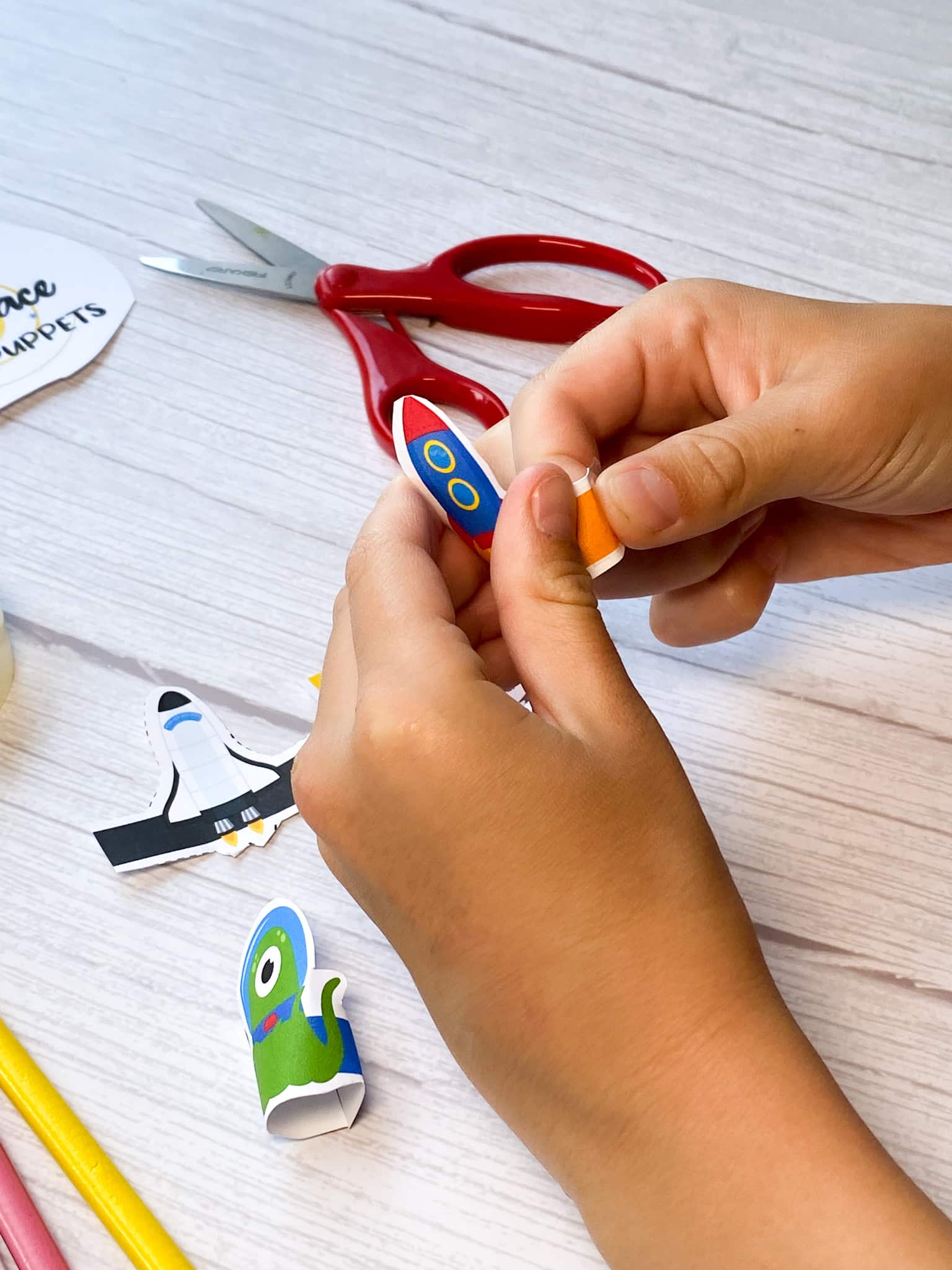 Outer Space Finger Puppets (Free Printable)