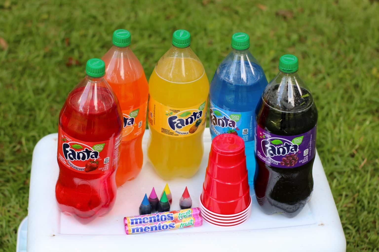 Mentos Explosion Experiment -Make a Geyser