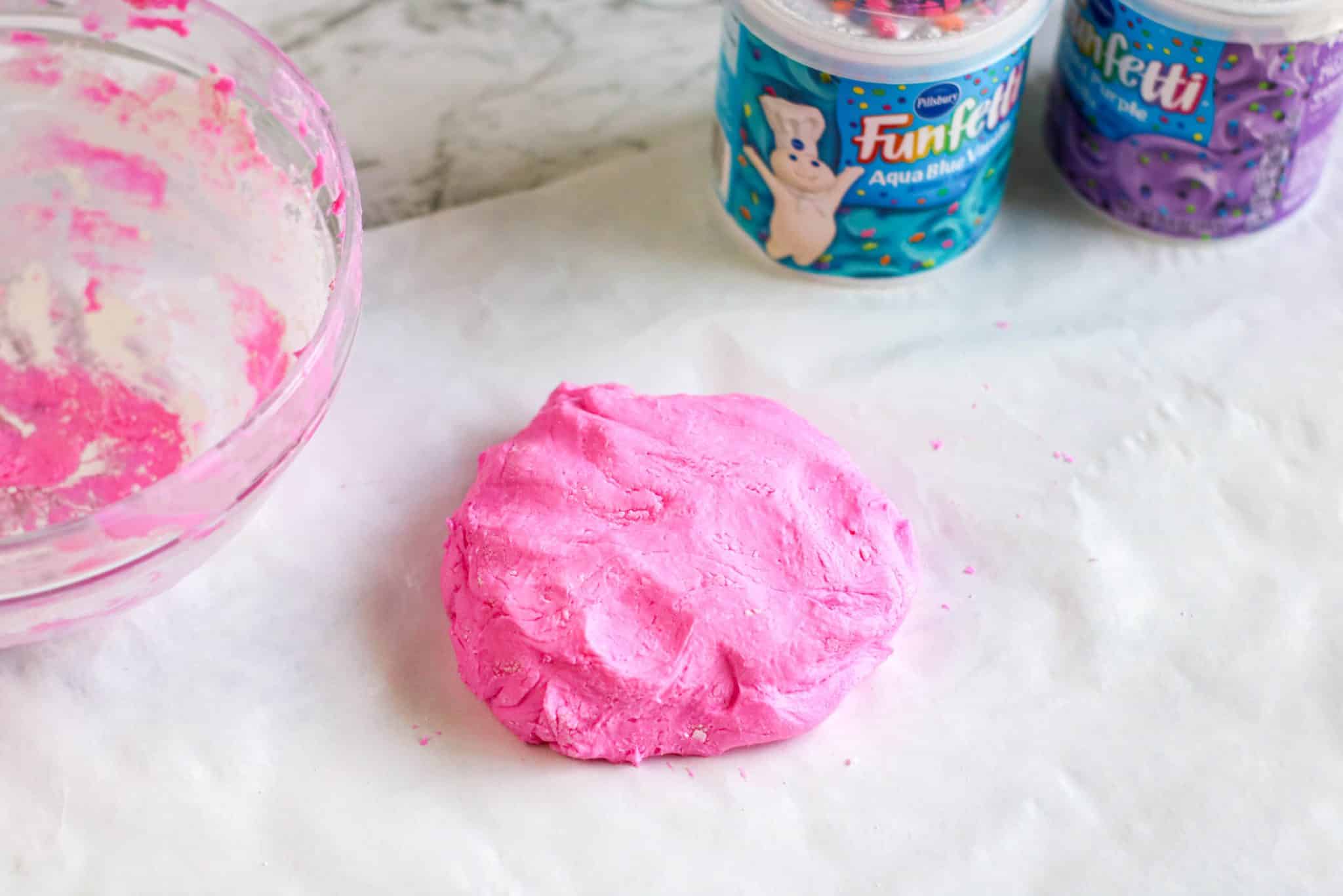 How to Make Edible Playdough with Frosting