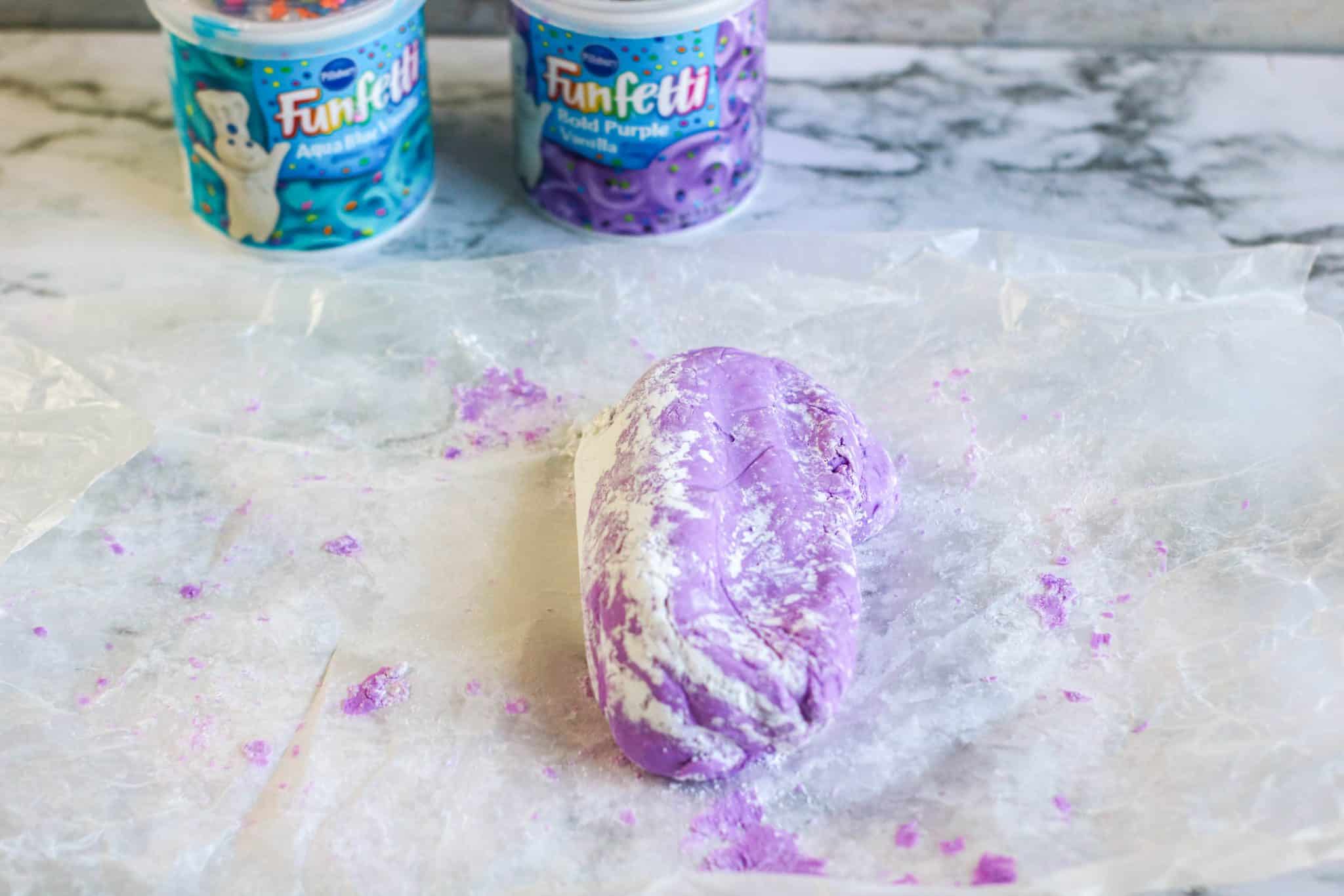 How to Make Edible Playdough with Frosting