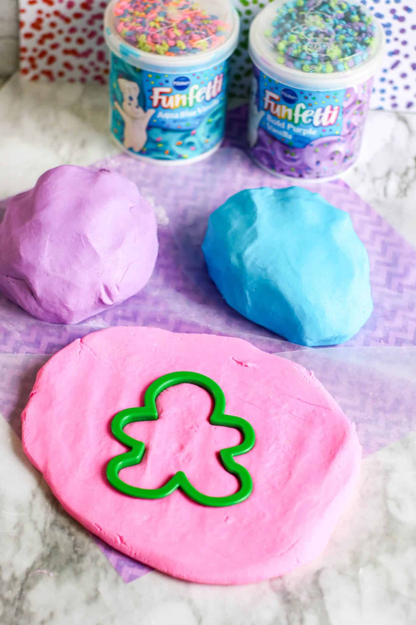 How to Make Edible Playdough with Frosting