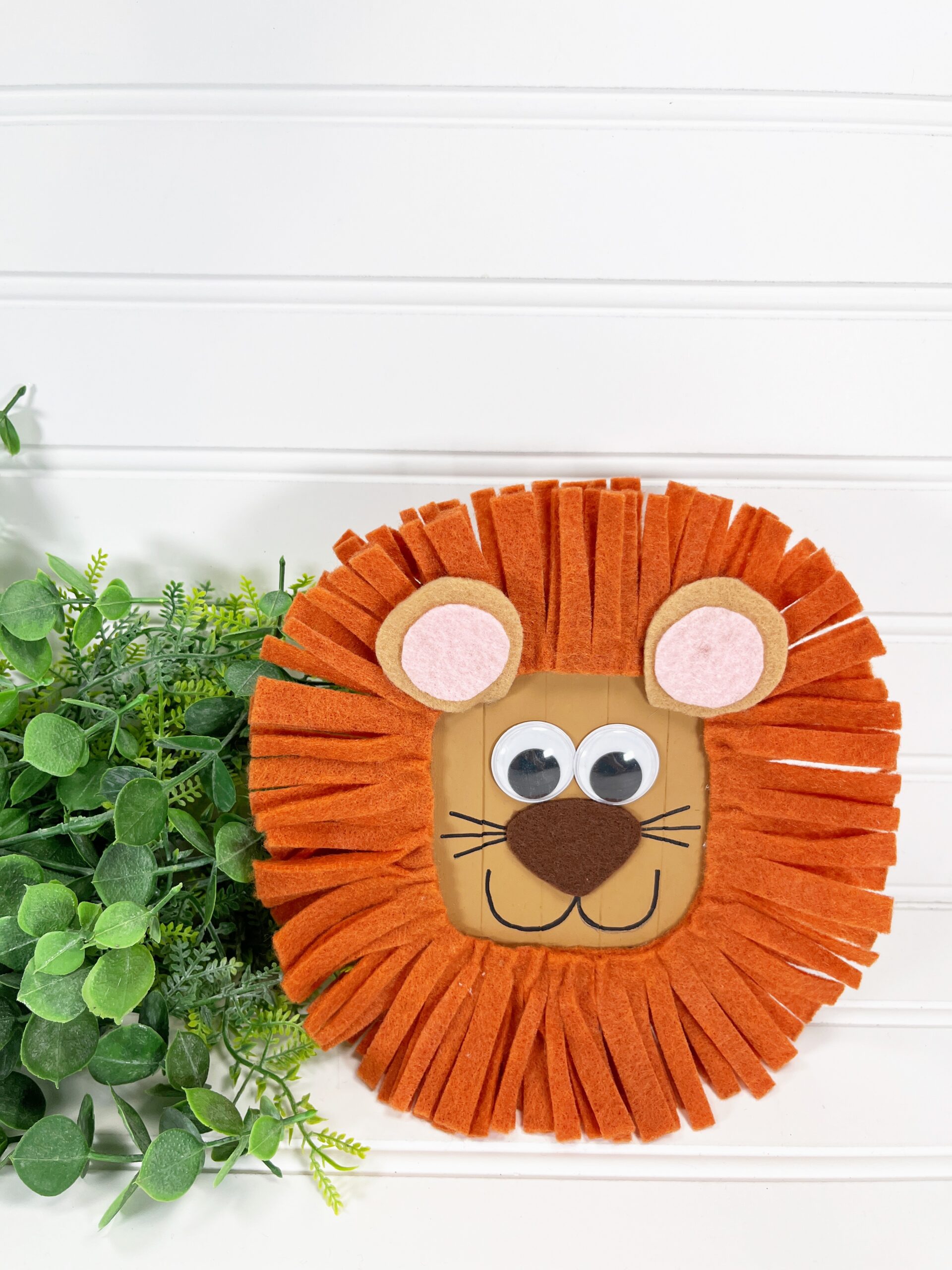 Easy Popsicle Stick Lion Craft for Kids (Free Lion Template)