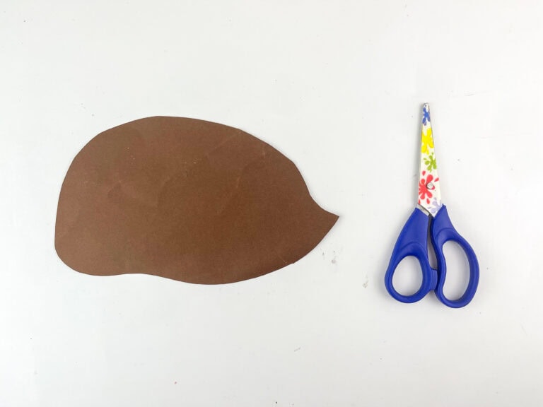 Build Fine Motor Skills with This Cute Hedgehog Craft (Free Hedgehog ...