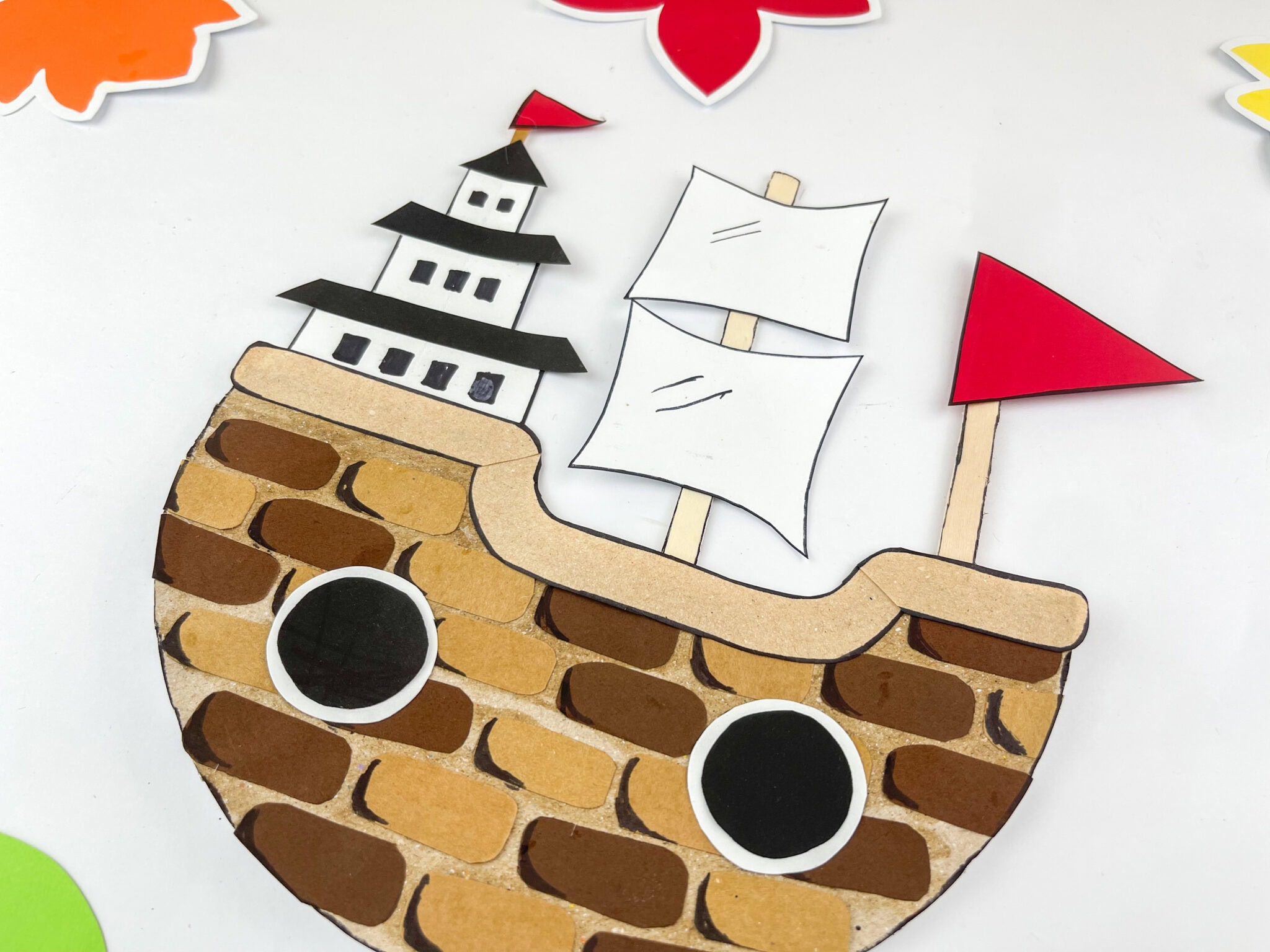 How to Make a Mayflower Ship Paper Plate Craft for Thanksgiving (Free ...